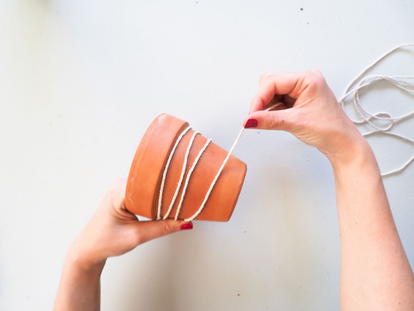 DIY : des cache-pots customisés avec de la corde - Lili in wonderland